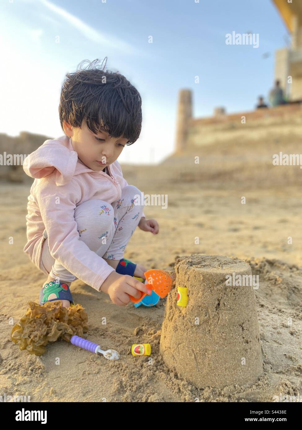 Play kids hi-res stock photography and images - Alamy