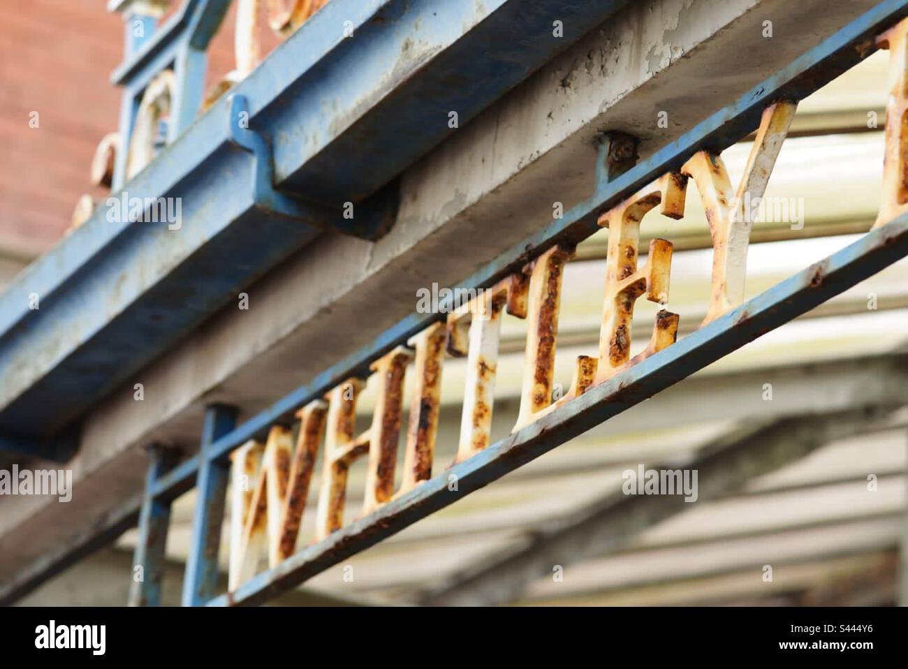 Whitley bay station hi-res stock photography and images - Alamy