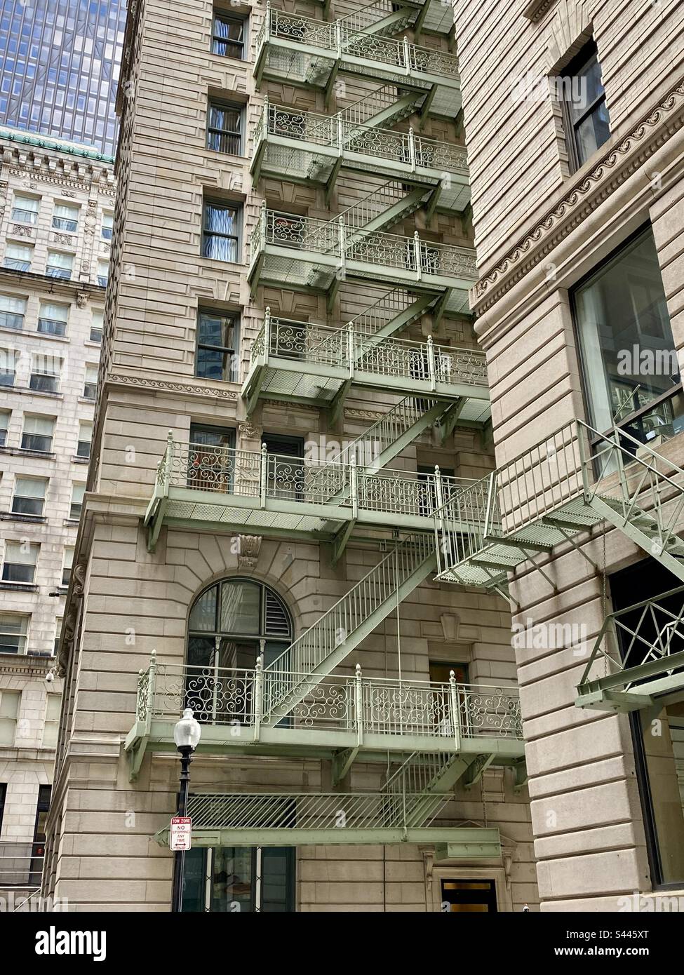 Fire escape building hi-res stock photography and images - Alamy