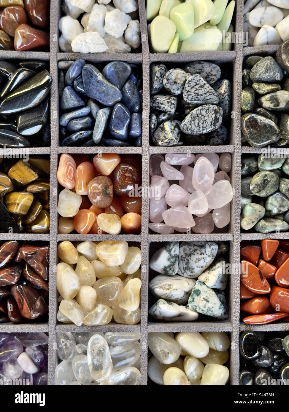 Mineral box hi-res stock photography and images - Alamy