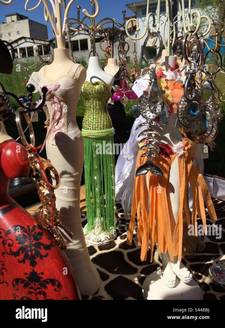 Mode clothes hi-res stock photography and images - Alamy