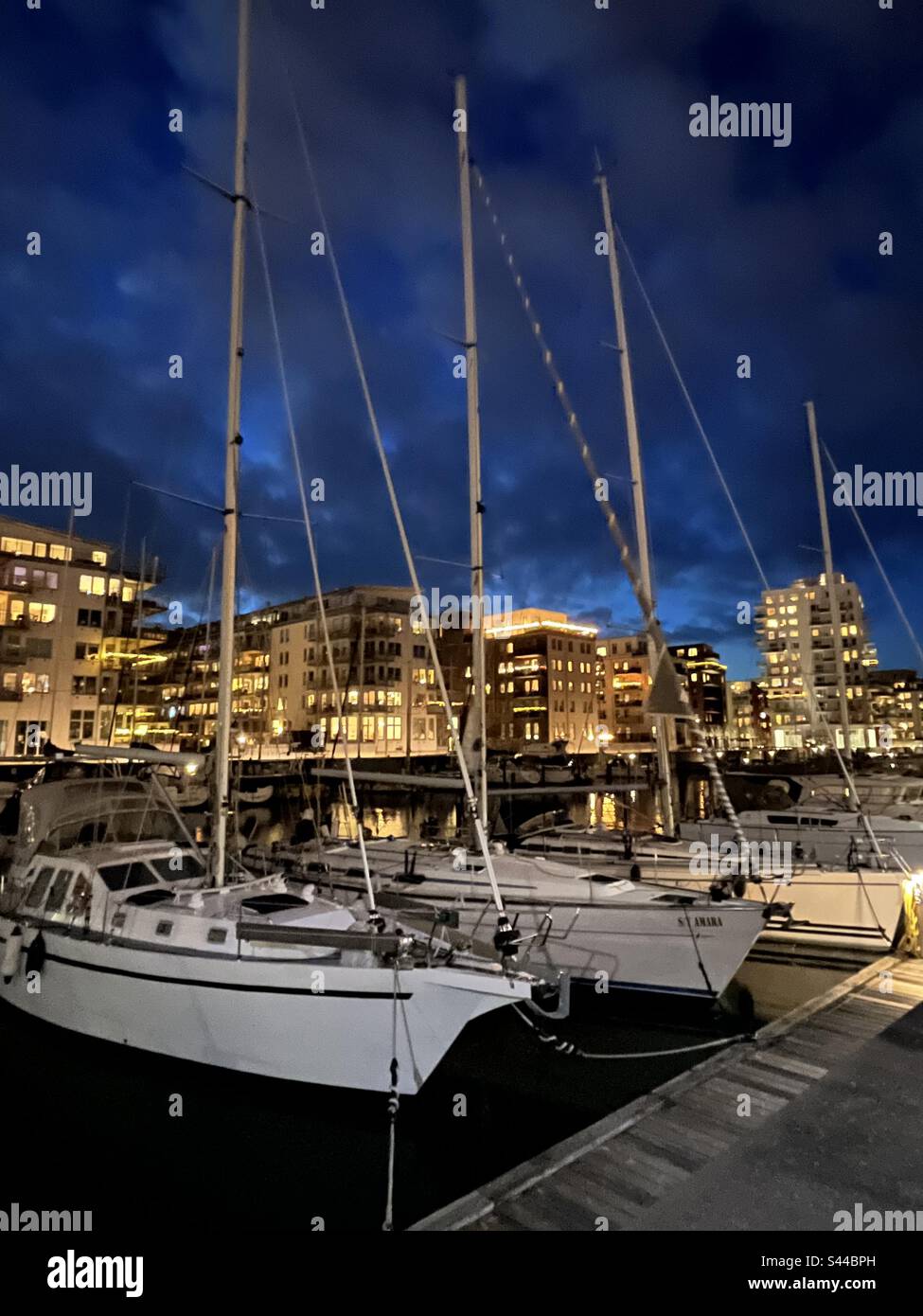 Malmö city night hi-res stock photography and images - Alamy