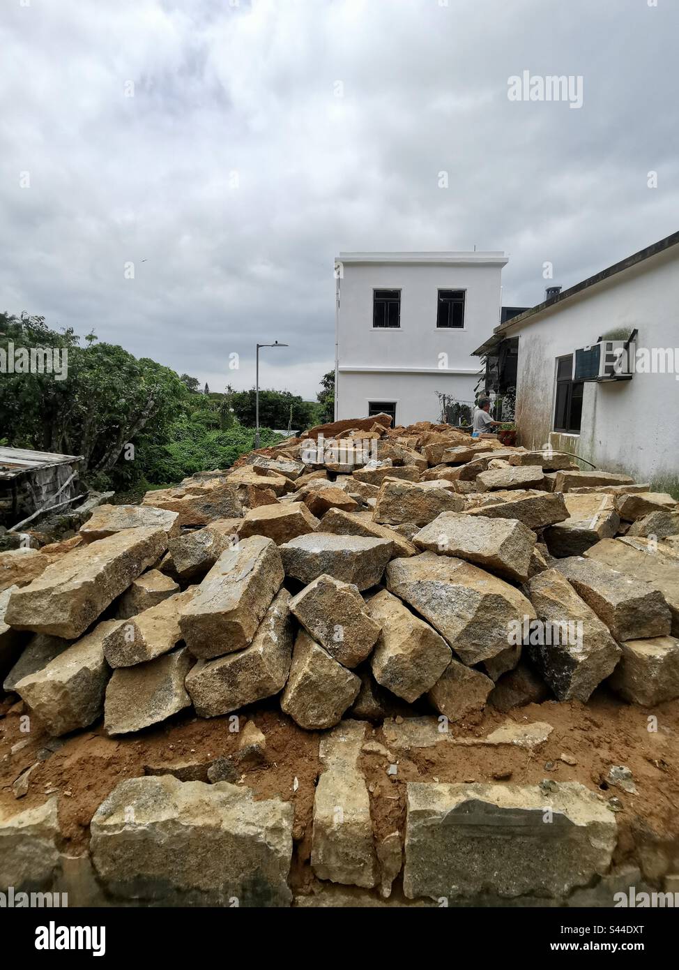 Re-construction of a 100 year old house on Lamma island, Hong Kong ...