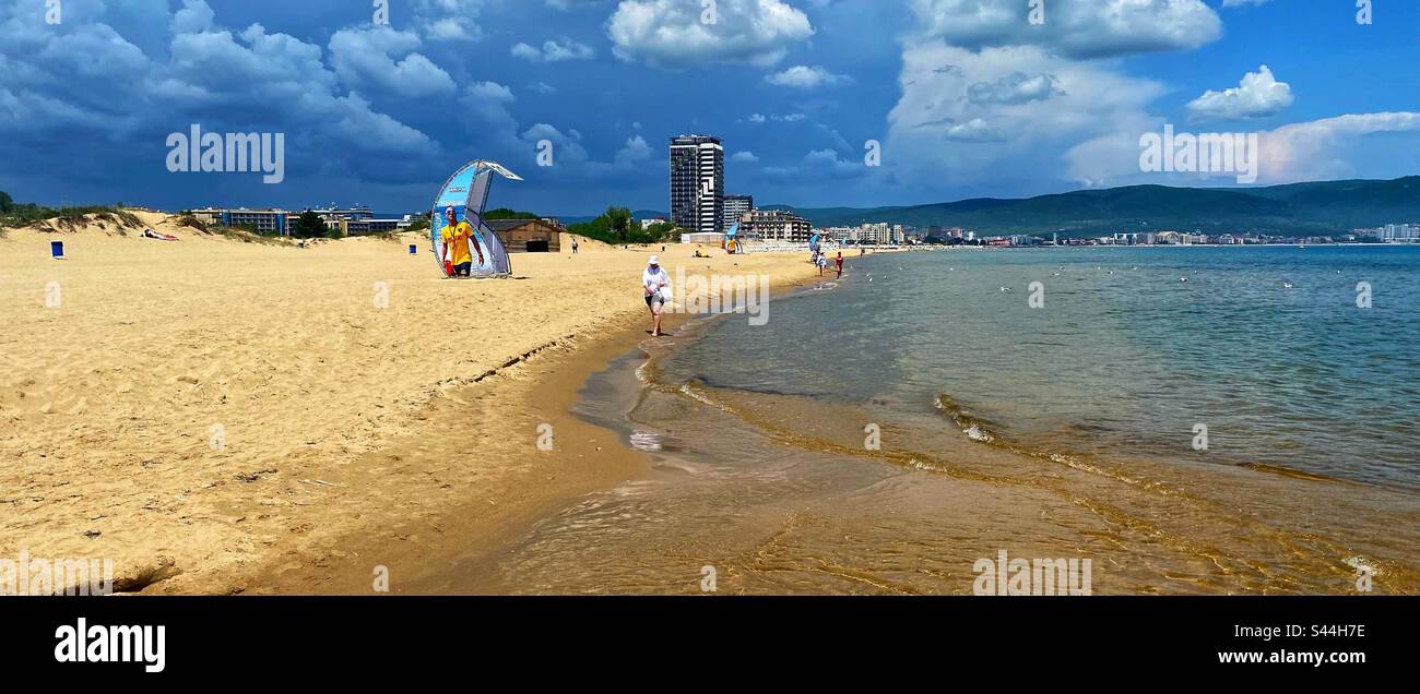 Burgas bulgaria beach hi-res stock photography and images - Alamy