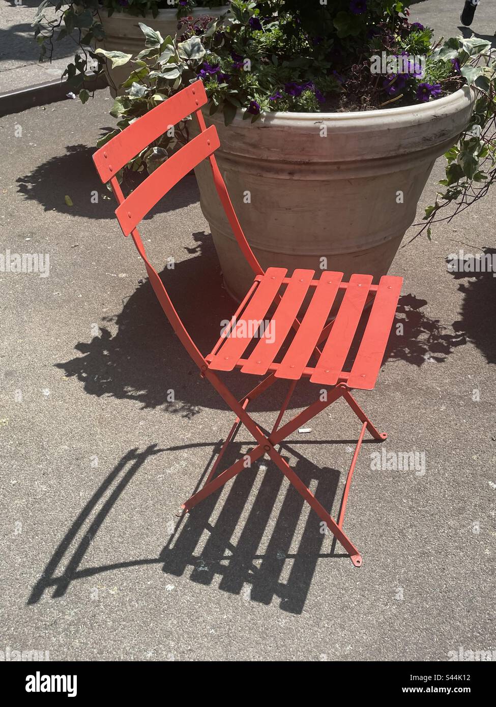 Chair planter hi-res stock photography and images - Alamy