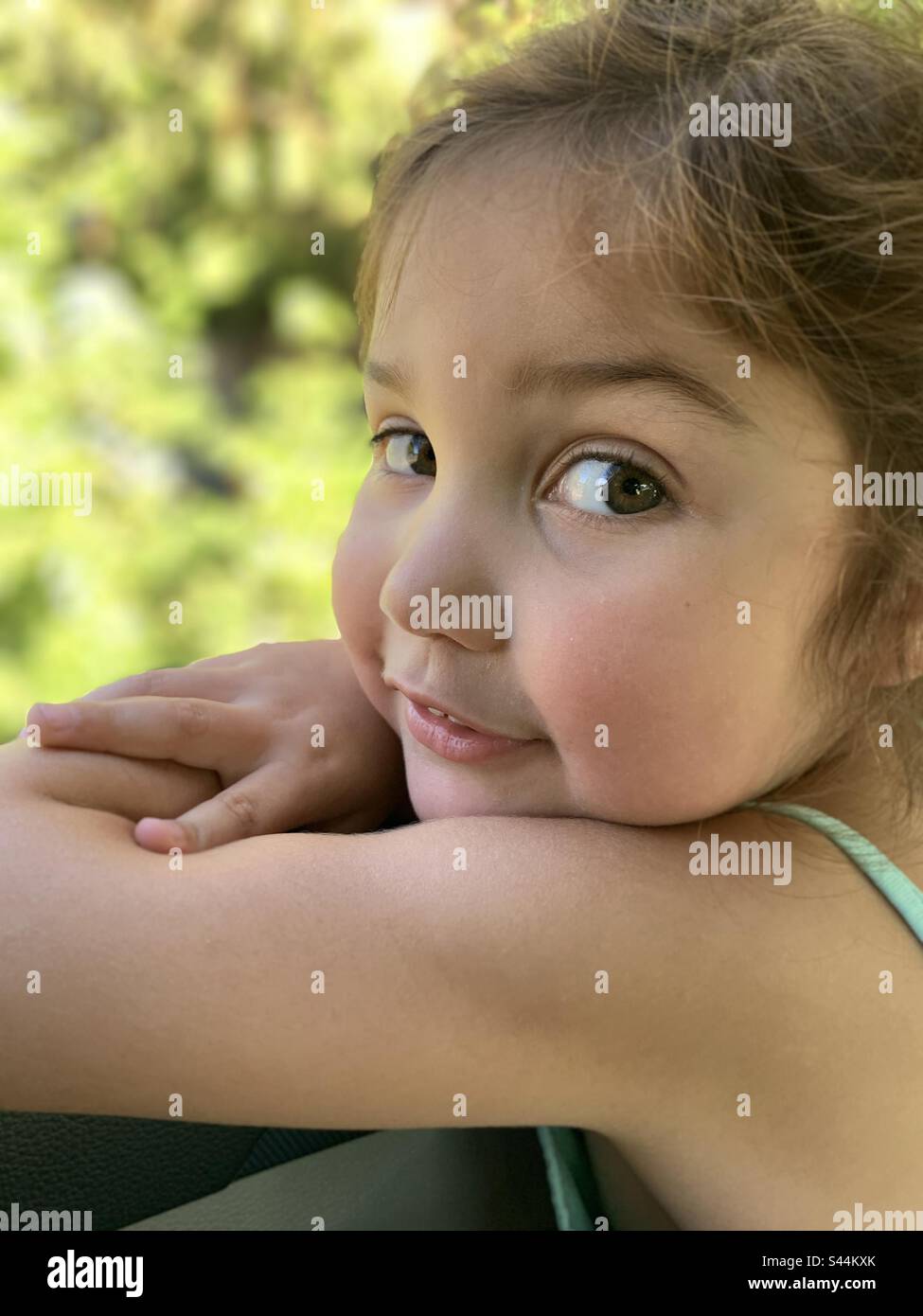 Arms folded toddler hi-res stock photography and images - Alamy