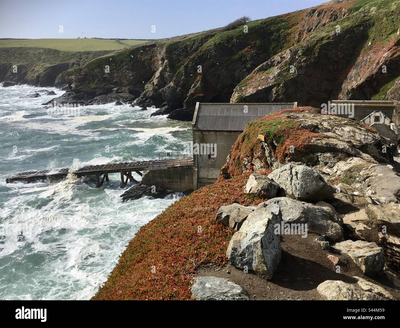 Lifeboat station cornwall hi-res stock photography and images - Alamy