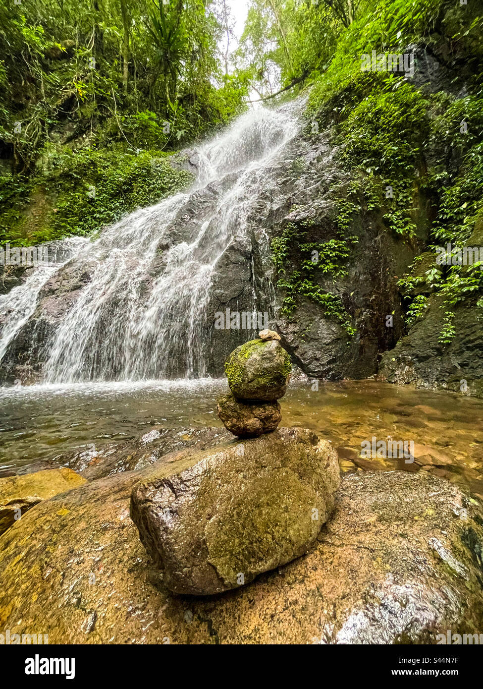 Hainan waterfall hi-res stock photography and images - Alamy