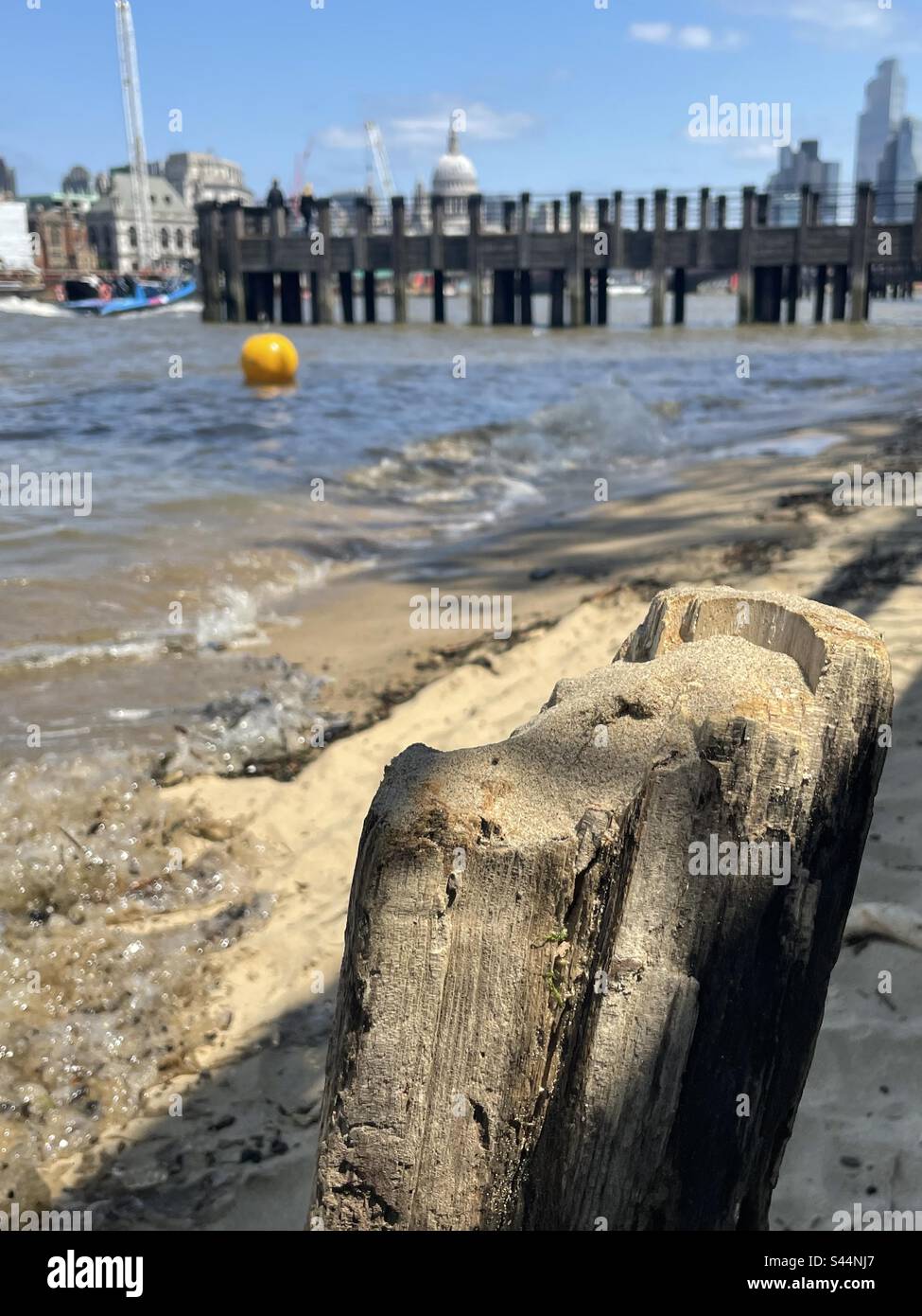 Pier stump hi-res stock photography and images - Alamy