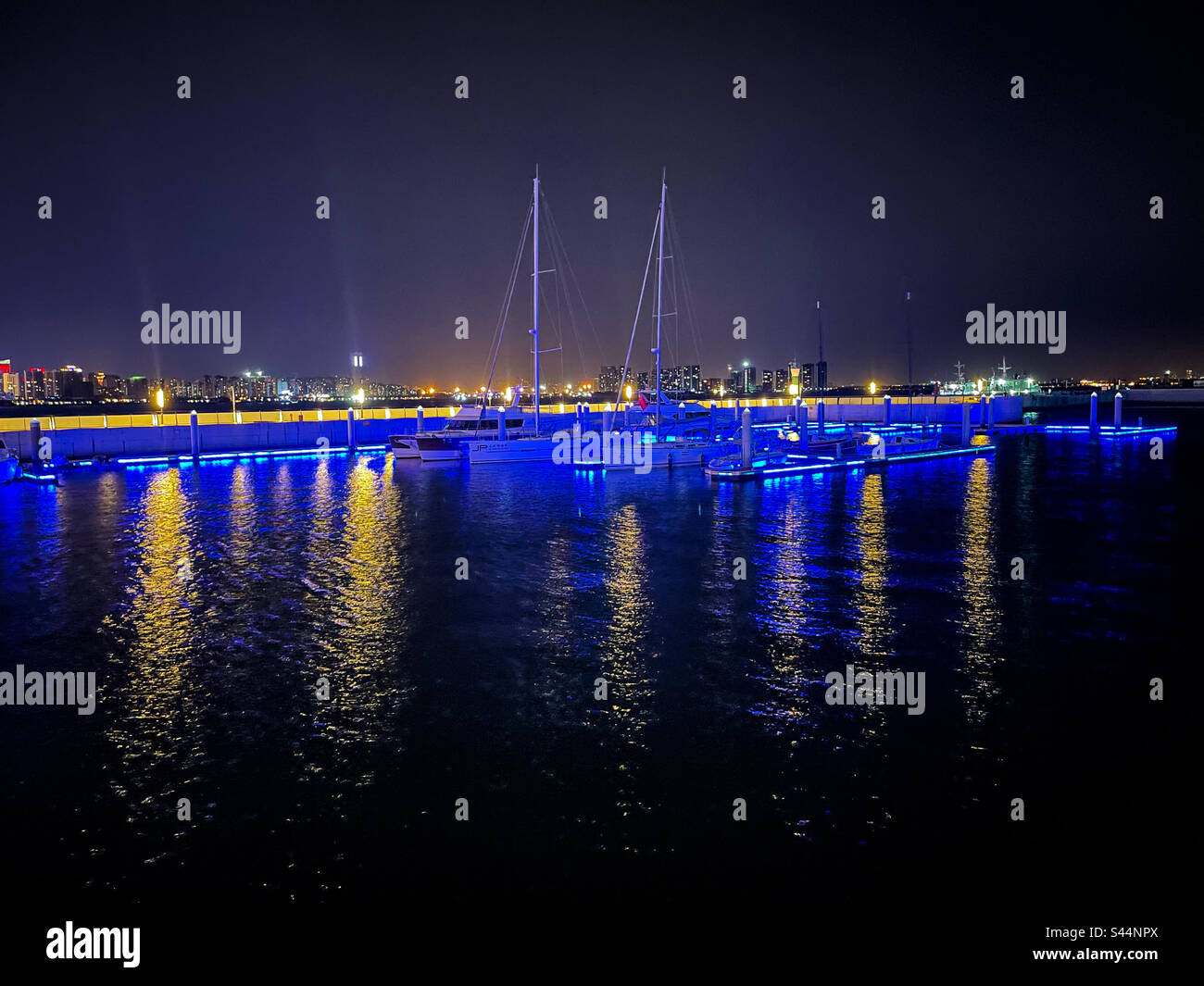 Marina at night Stock Photo - Alamy