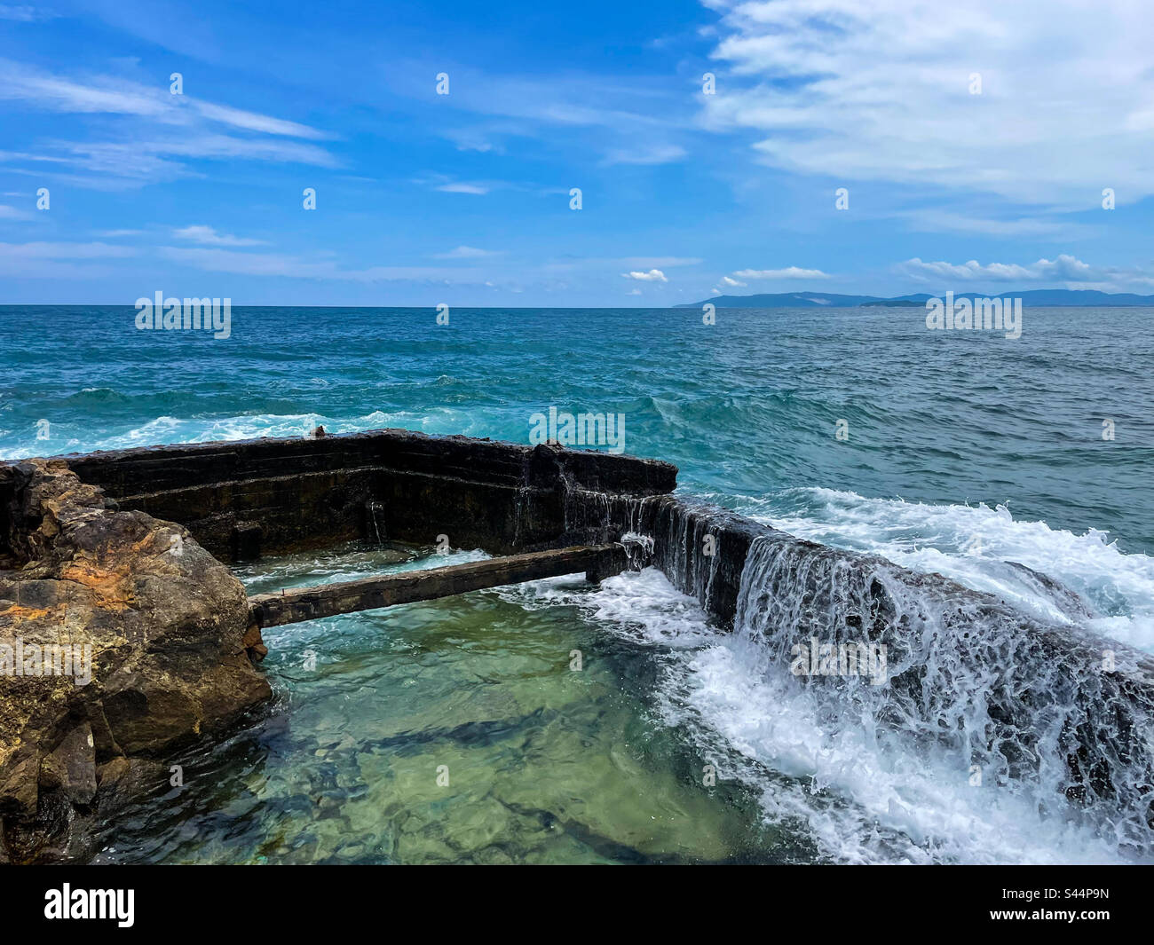 Tide pool hi-res stock photography and images - Alamy