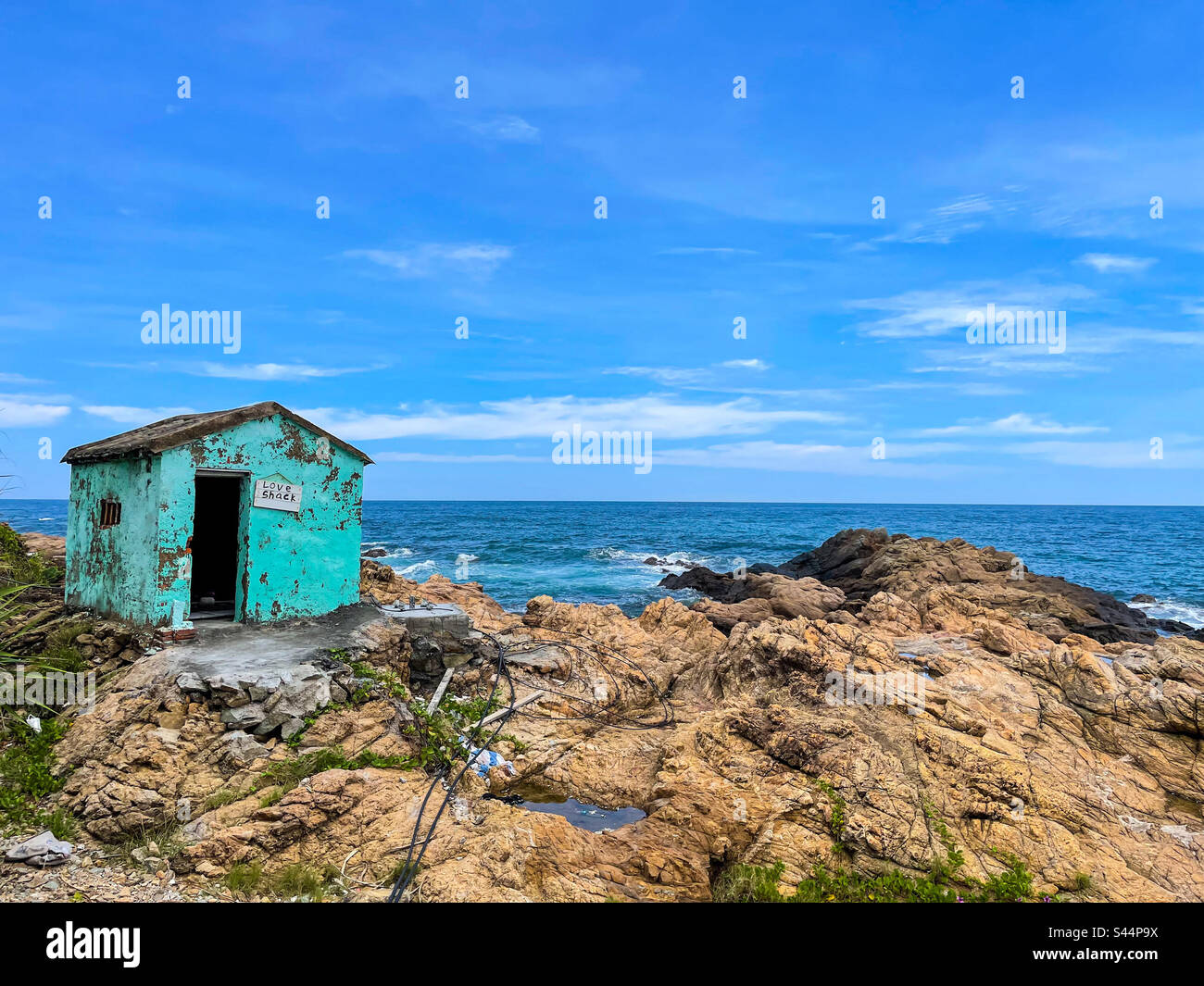 Blue shack hi-res stock photography and images - Alamy