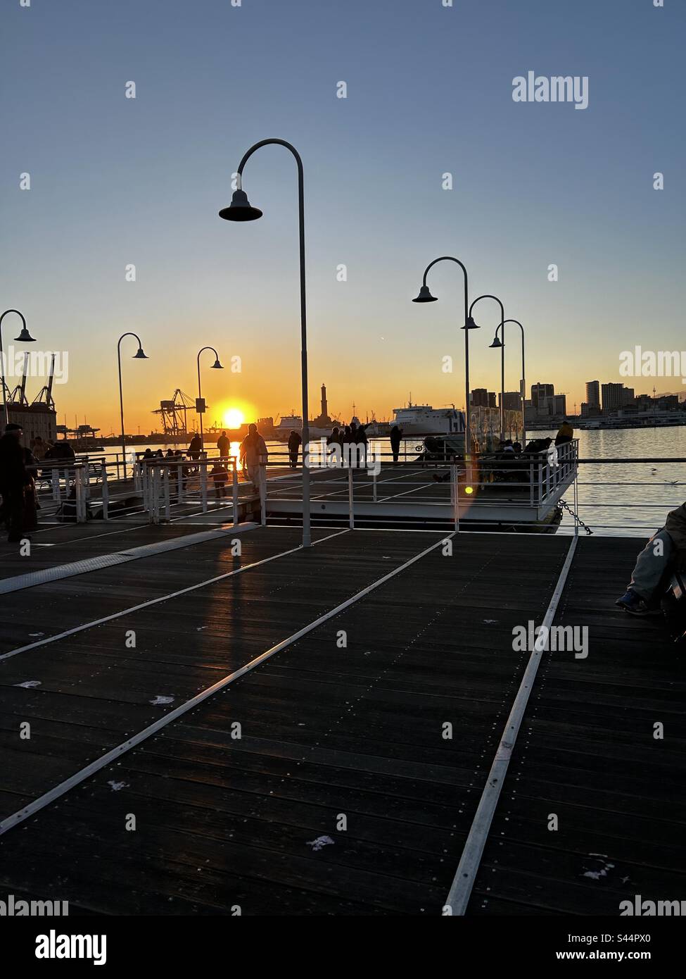 Colori di colori al tramonto hi-res stock photography and images - Alamy