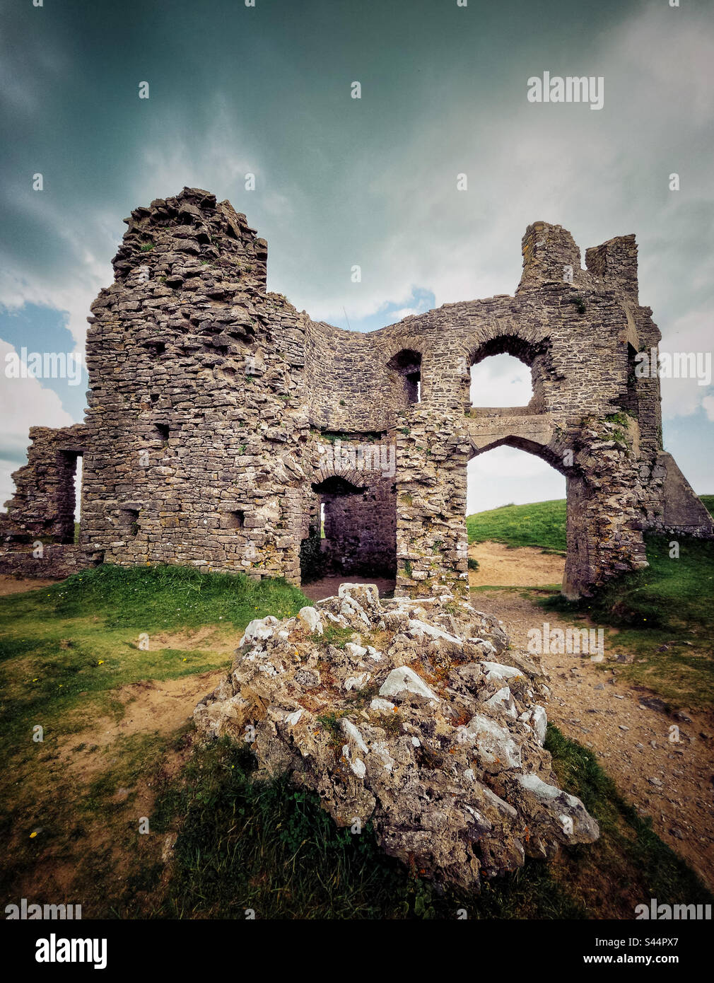 Pennard Castle, Gower, South Wales UK Stock Photo - Alamy