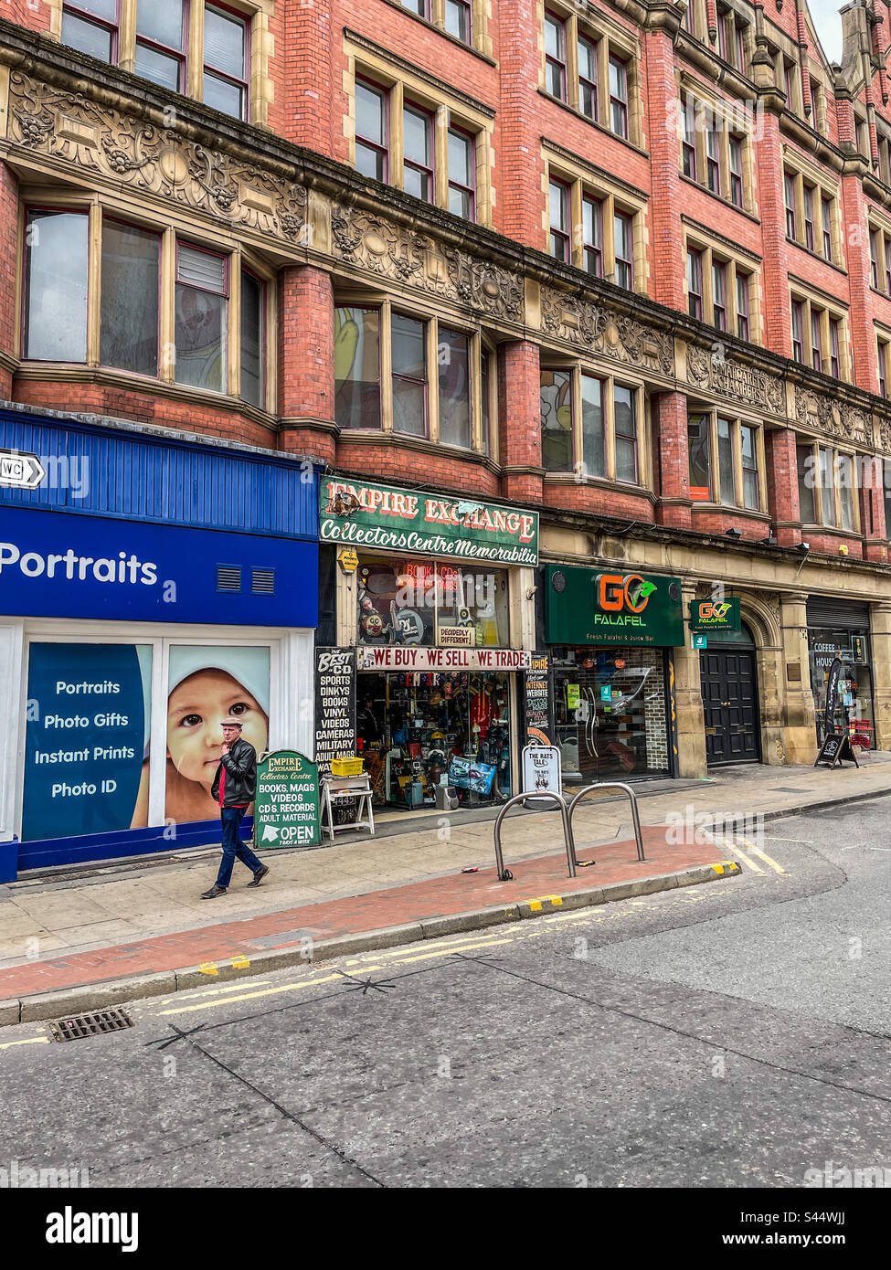 Empire Exchange junk shop, Manchester Stock Photo - Alamy