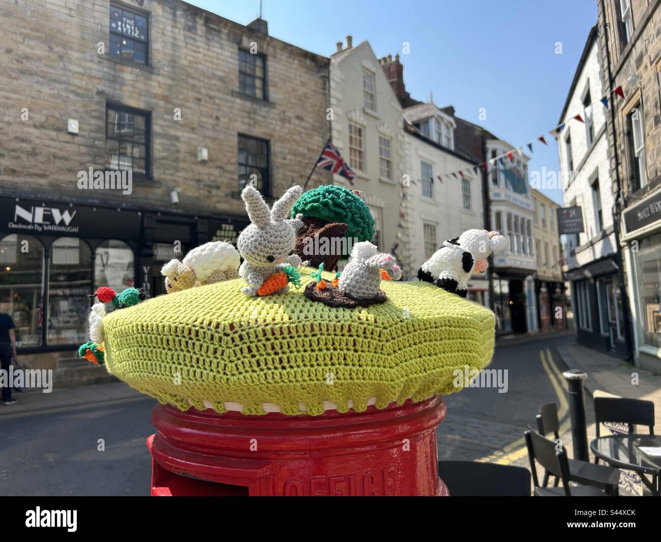 Knitted post box in Hexham Northumberland Stock Photo - Alamy