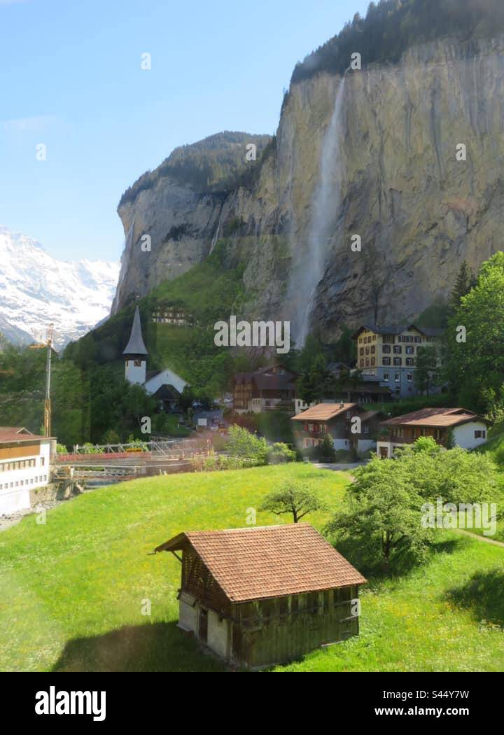 Lauterbrunnen village staubbachfall waterfall hi-res stock photography ...