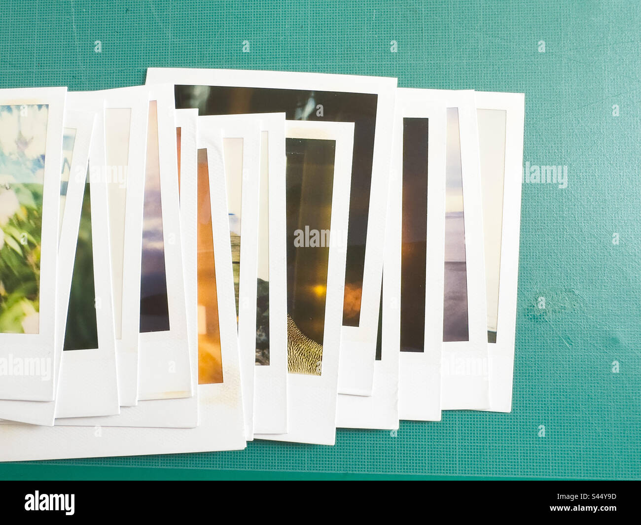 Polaroid pictures hi-res stock photography and images - Alamy