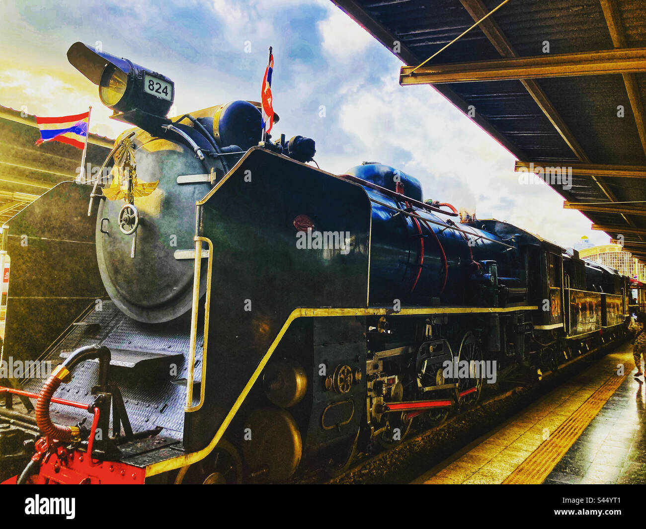 Front of steam train hi-res stock photography and images - Alamy