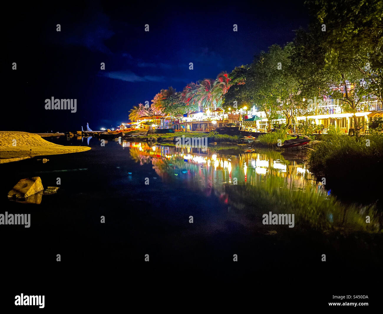 Lagoon restaurant hi-res stock photography and images - Alamy