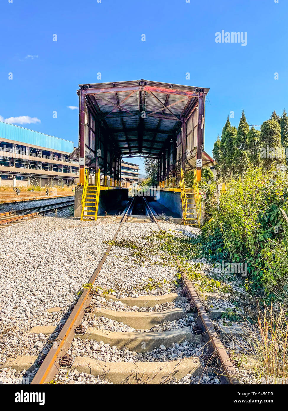 Train service station Stock Photo - Alamy