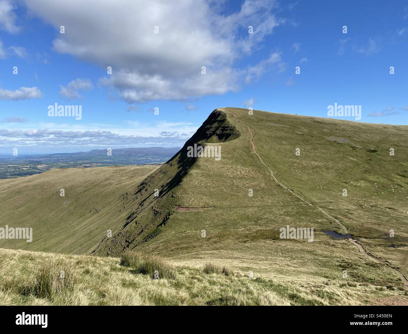 Welsh mountains hi-res stock photography and images - Alamy
