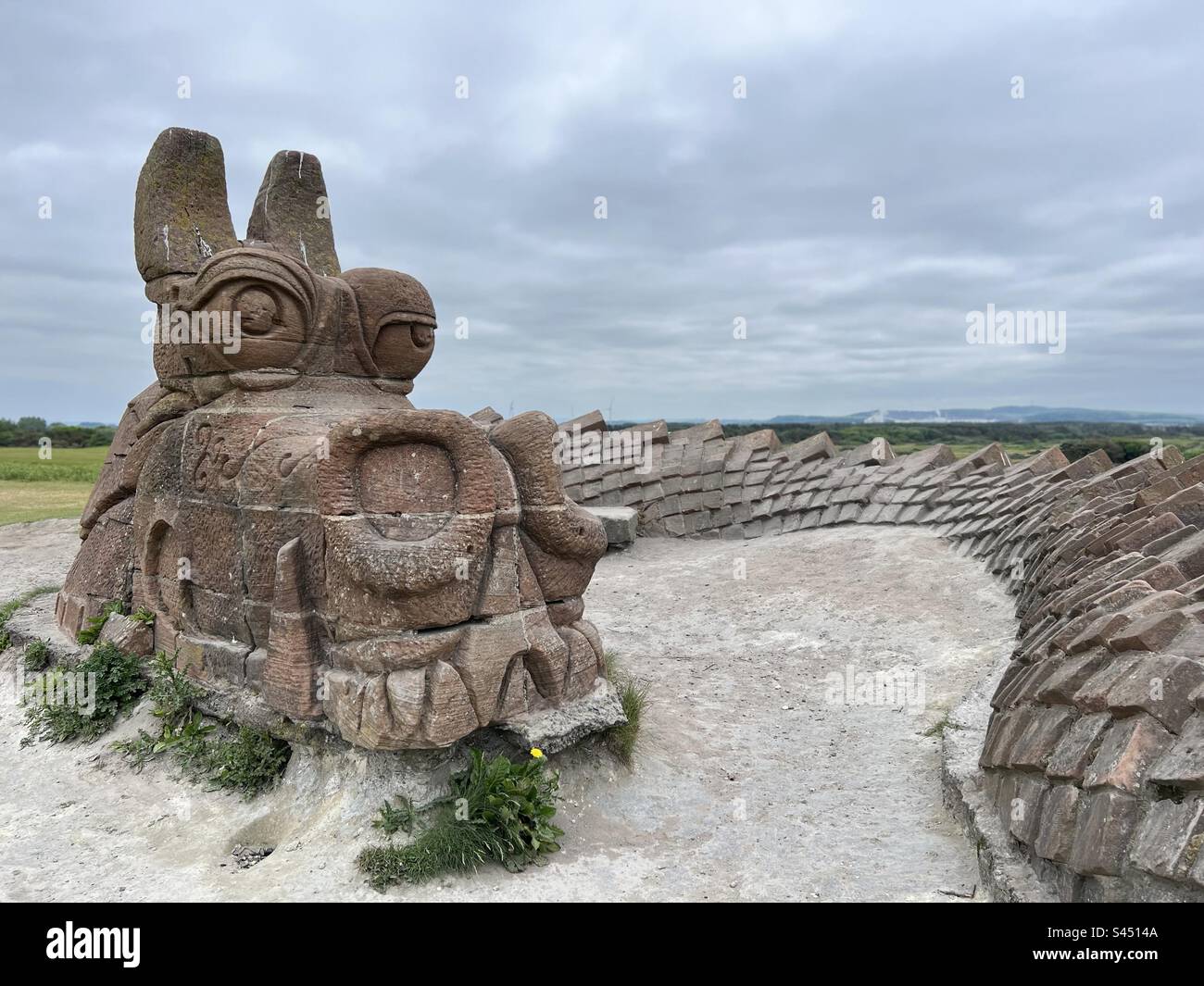 Irvine dragon hi-res stock photography and images - Alamy