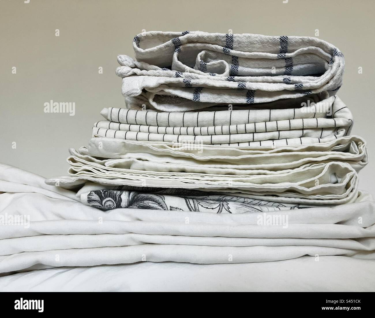 Laundry to be folded hi-res stock photography and images - Alamy