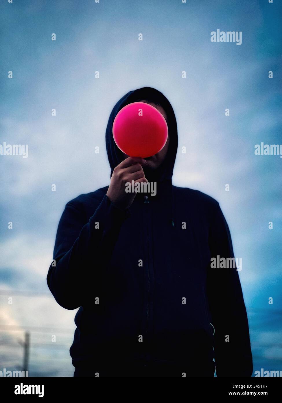 Cloud obscuring face hi-res stock photography and images - Alamy