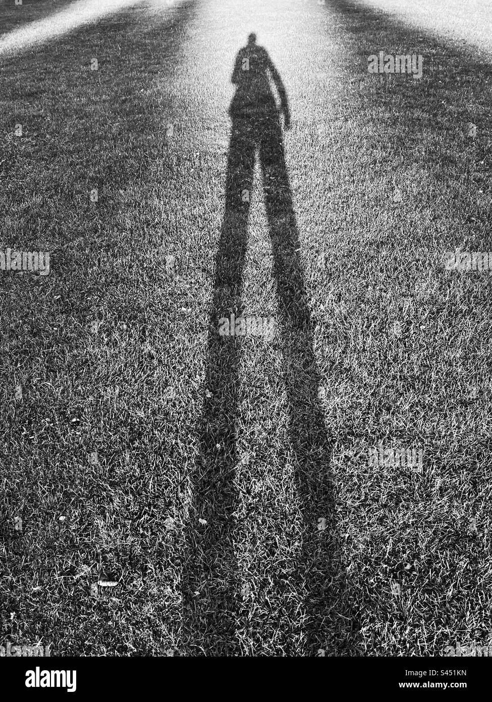 Tall black man hi-res stock photography and images - Alamy