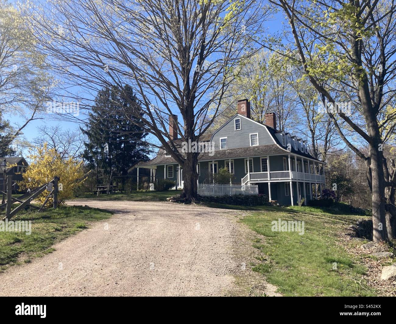 Dirt road to Medad Stone Tavern in Guilford, Connecticut, USA during ...