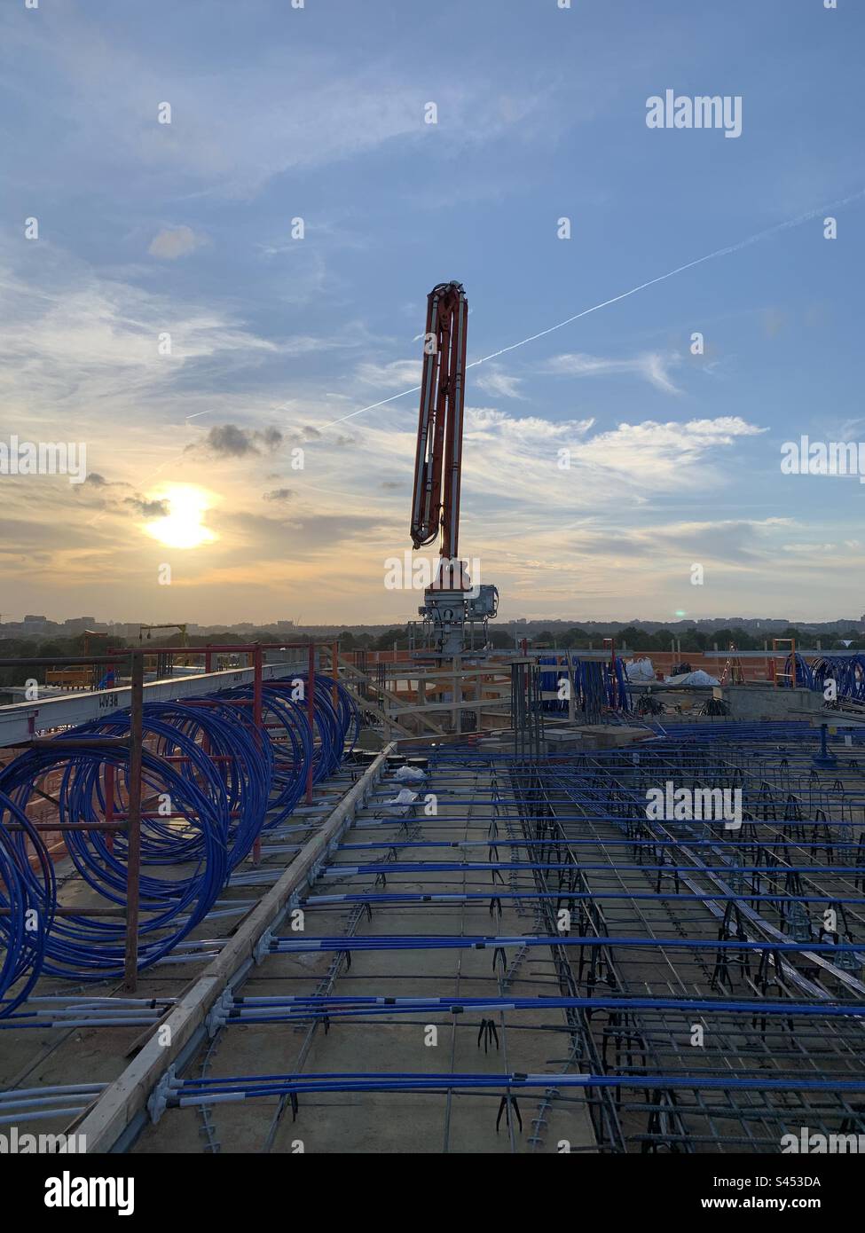 Construction at sunset hi-res stock photography and images - Alamy