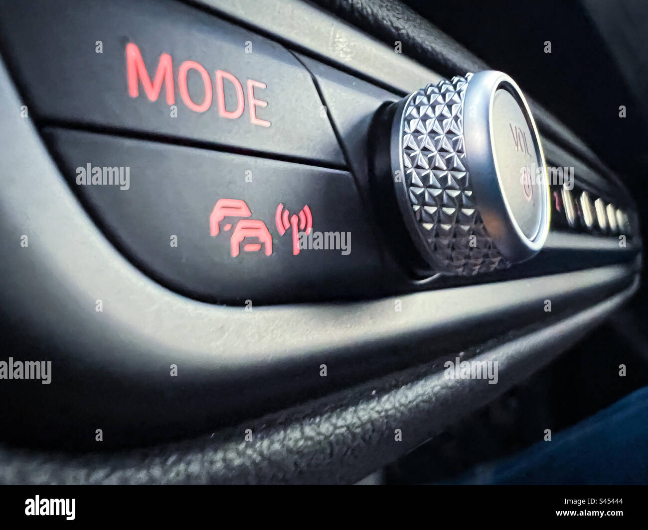 Car radio hi-res stock photography and images - Alamy