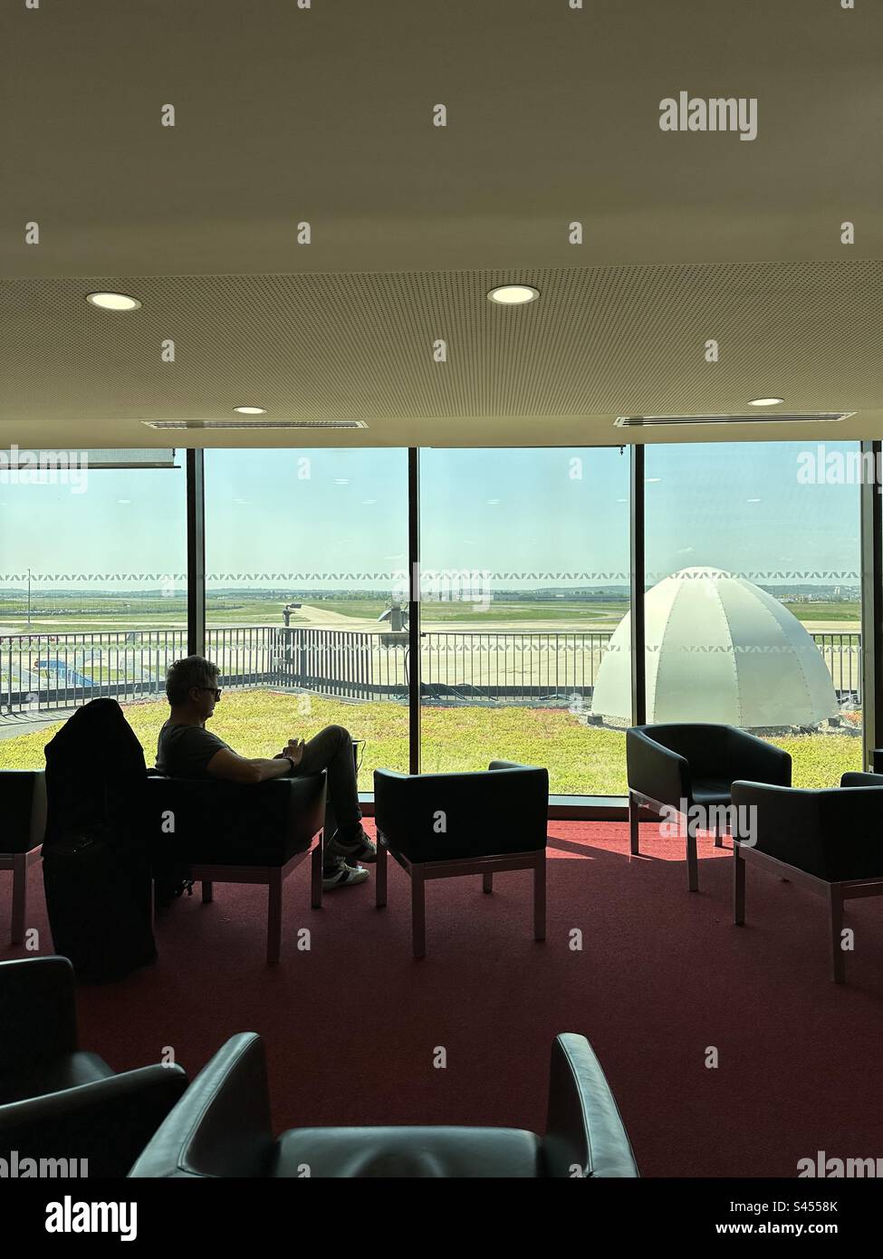 Airport orly france hi-res stock photography and images - Alamy