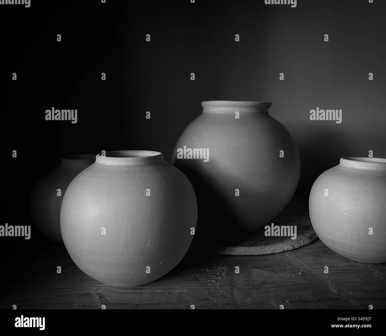 Moon jars hi-res stock photography and images - Alamy