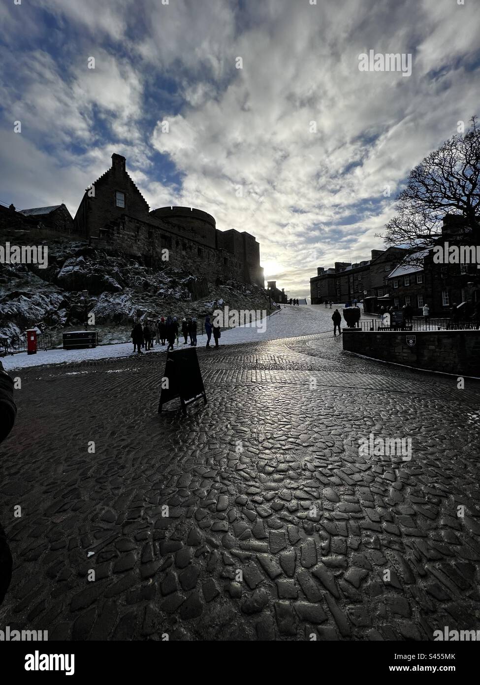 Inside edinburgh castle hi-res stock photography and images - Alamy