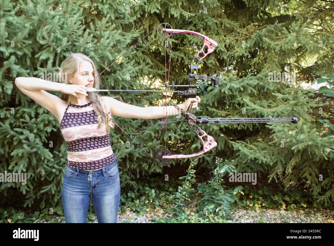 Girl with bow hi-res stock photography and images - Alamy