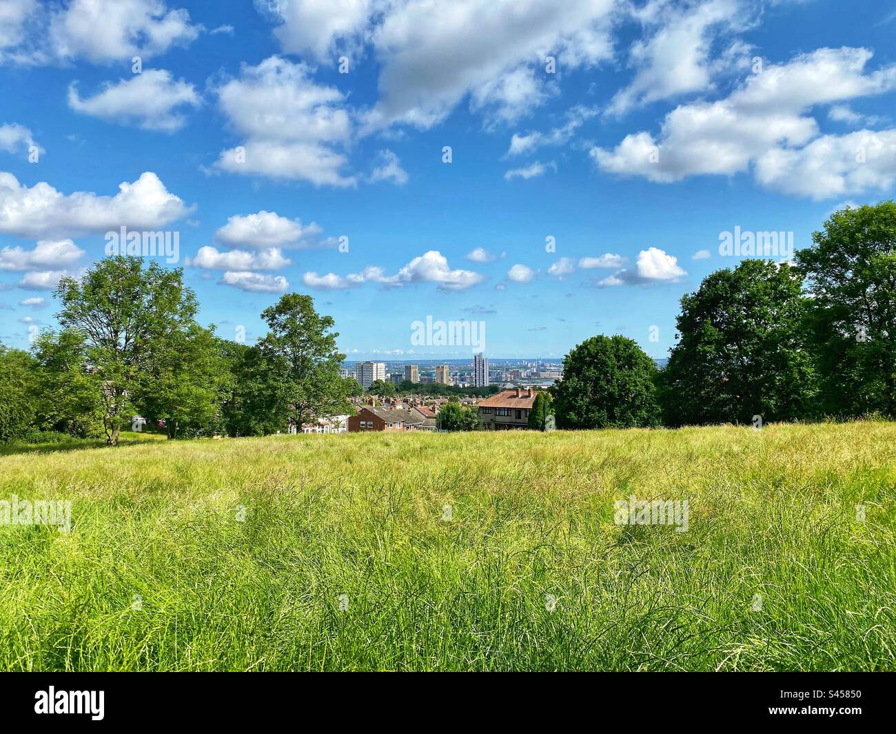London landscapes hi-res stock photography and images - Alamy