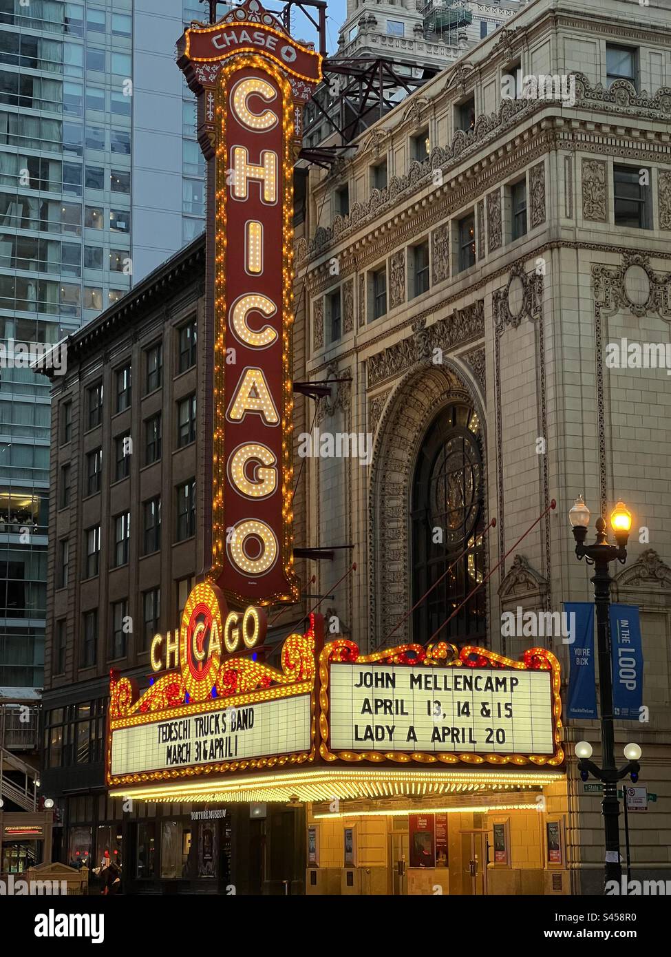 Chicagotheatre hi-res stock photography and images - Alamy