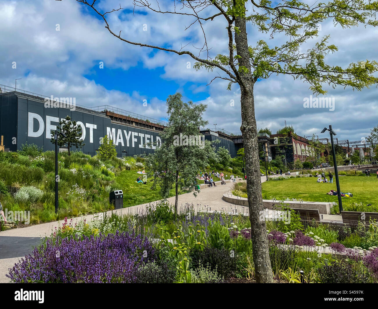 Manchester park summer hi-res stock photography and images - Alamy