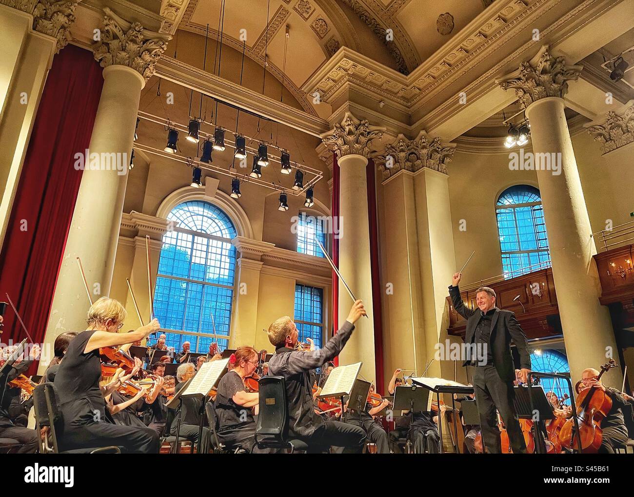 Royal orchestral society hi-res stock photography and images - Alamy