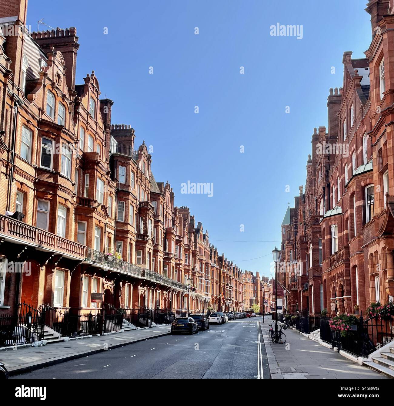 Chelsea street hi-res stock photography and images - Alamy