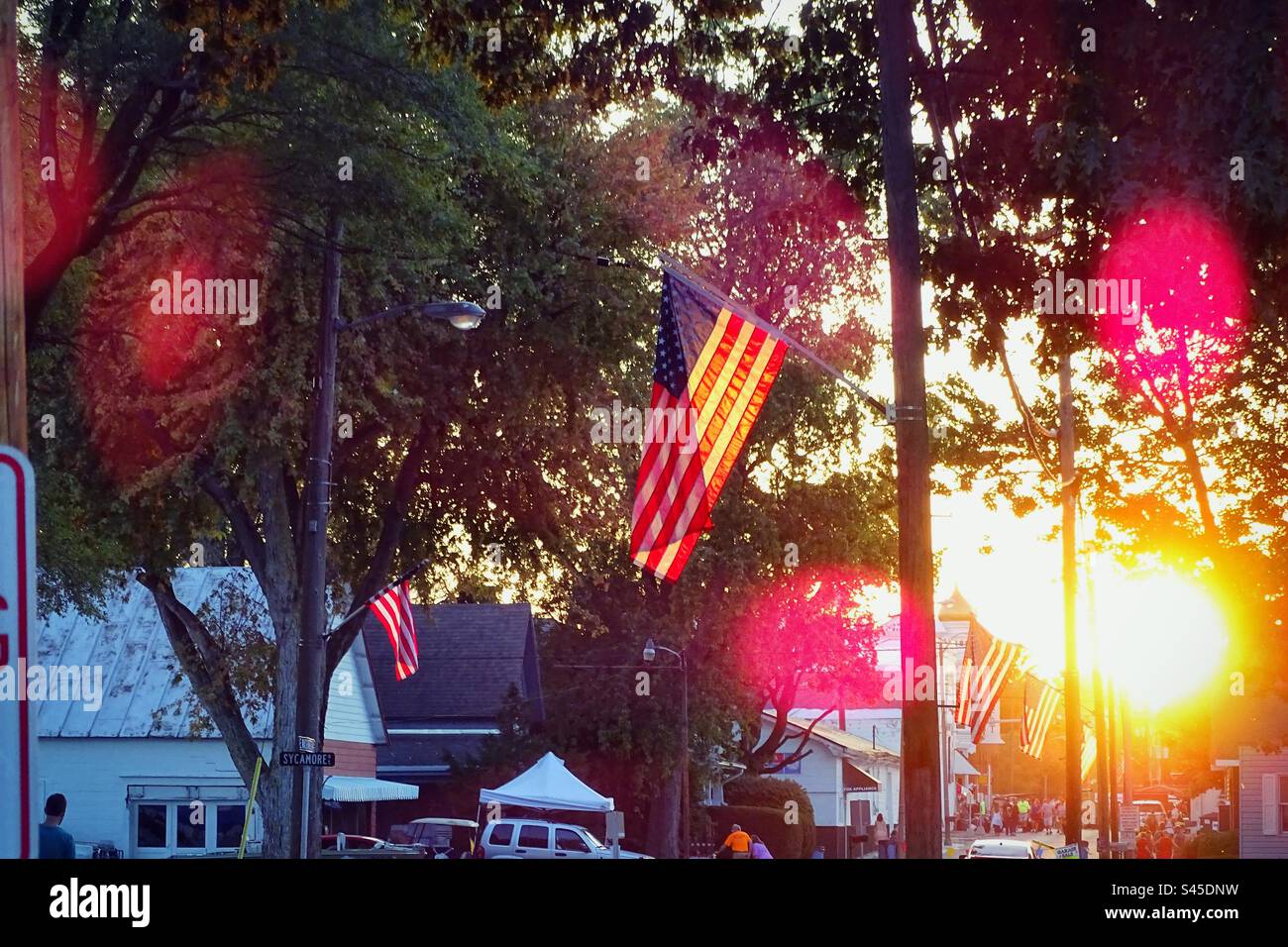 American flag at sunset hi-res stock photography and images - Alamy