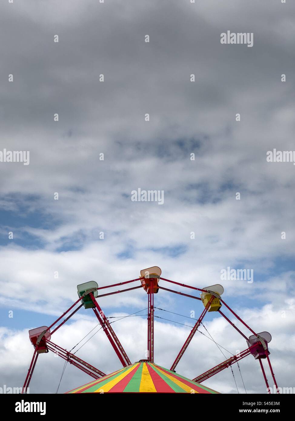 Ferris wheel at Millets Farm Stock Photo - Alamy
