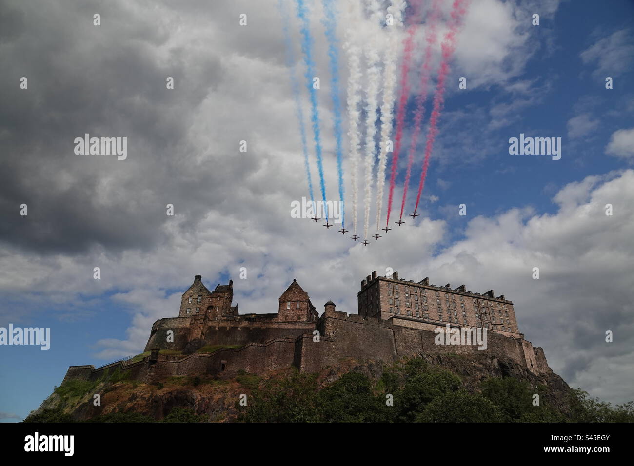 Edinburgh red arrows hi-res stock photography and images - Alamy