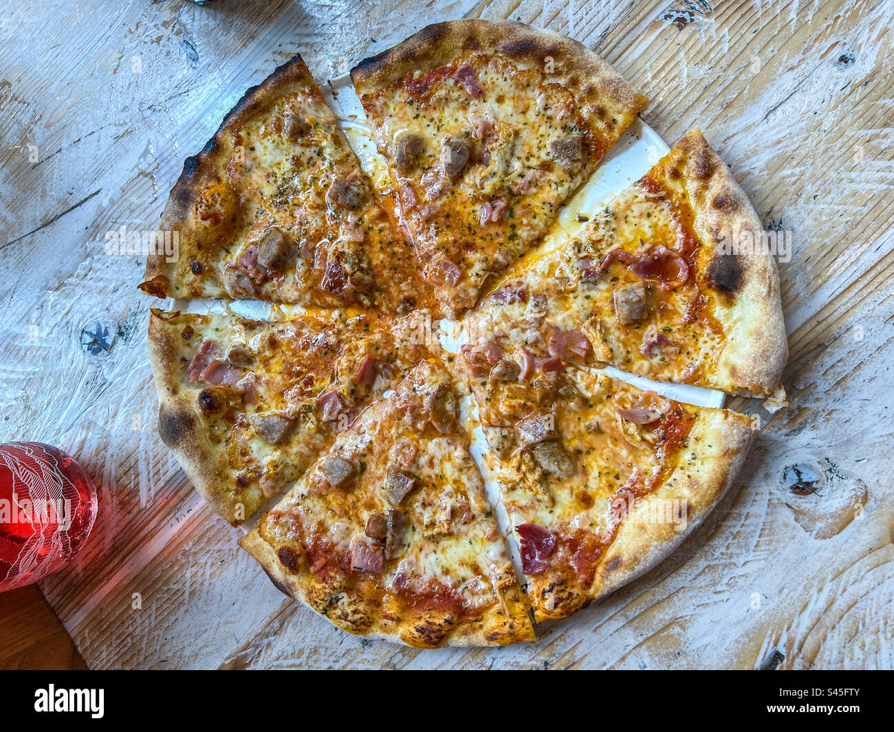 Cheese ham and chicken pizza Stock Photo - Alamy