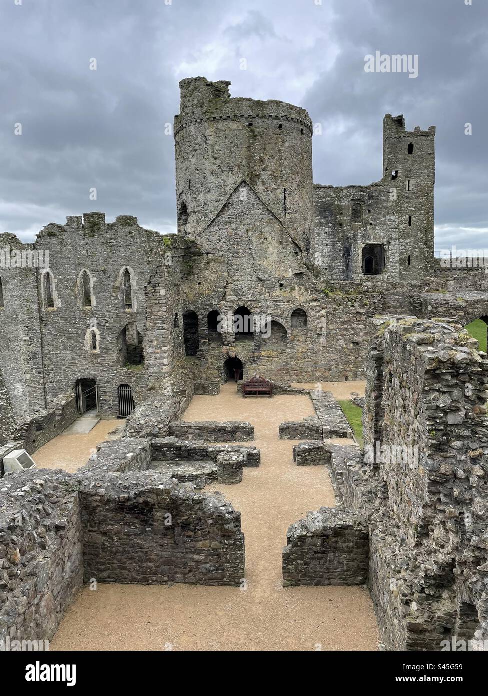 Welsh castle hi-res stock photography and images - Alamy