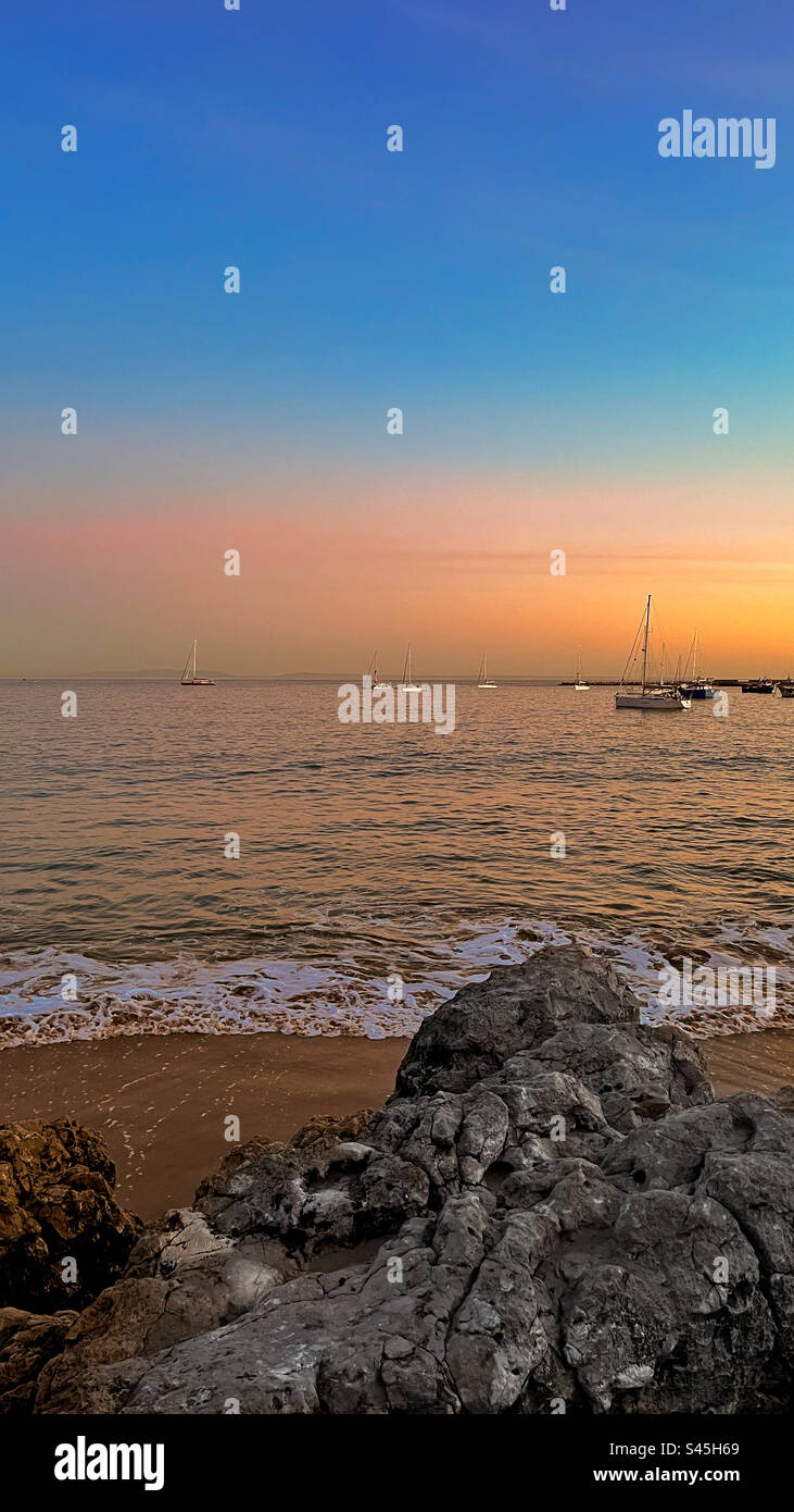 Golden sunset cascais beach hi-res stock photography and images - Alamy