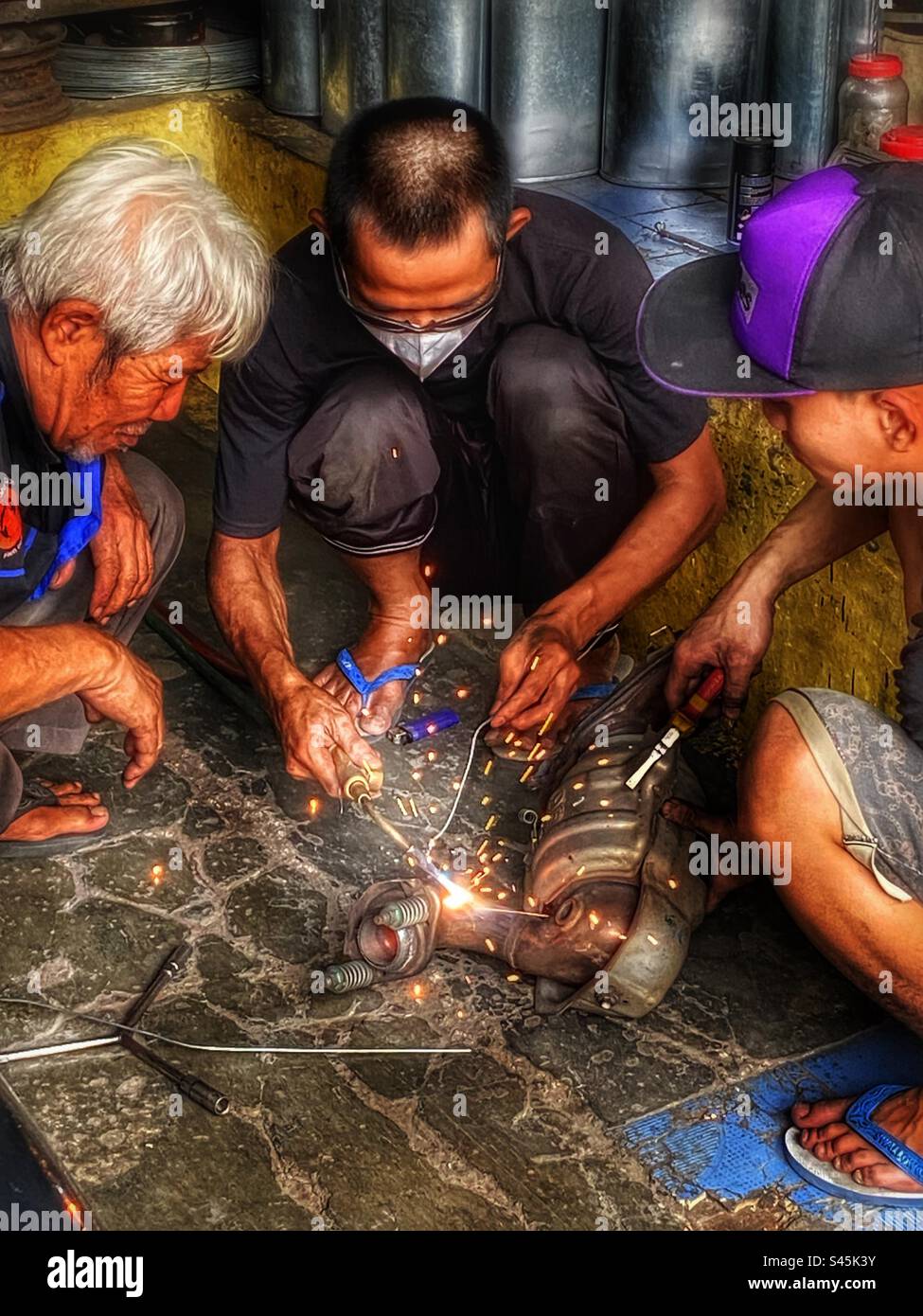 Welding team hi-res stock photography and images - Alamy