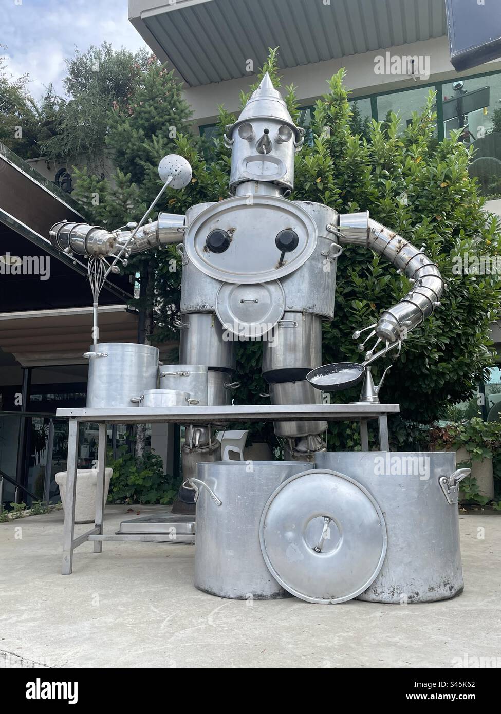 The tin man hi-res stock photography and images - Alamy